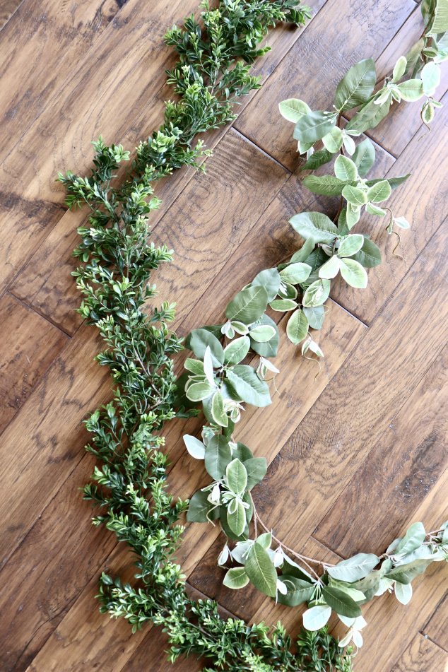 Easy DIY Christmas Garland Tutorial And Entry Ideas! This Ain't Your ...